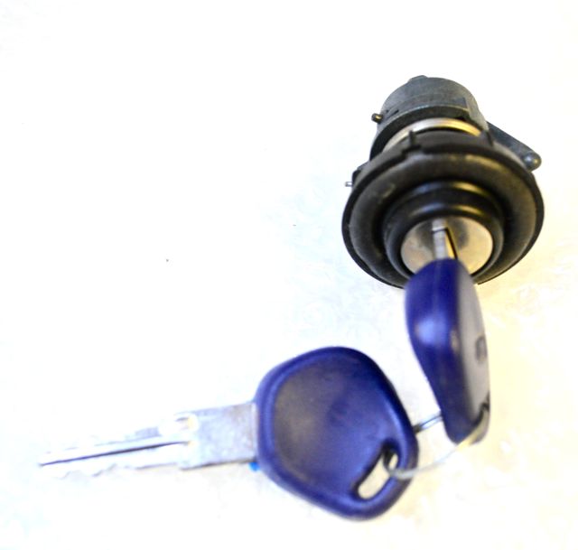 Handles Locks and Catches - Fiat Panda 1981 to 2002 – Ricambio ...