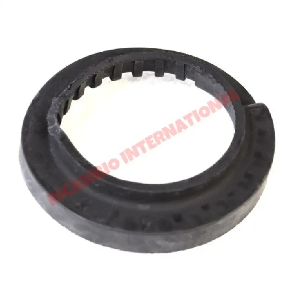 Rear Coil Spring Rubber Seat - Classic Fiat 500 126 – Ricambio ...